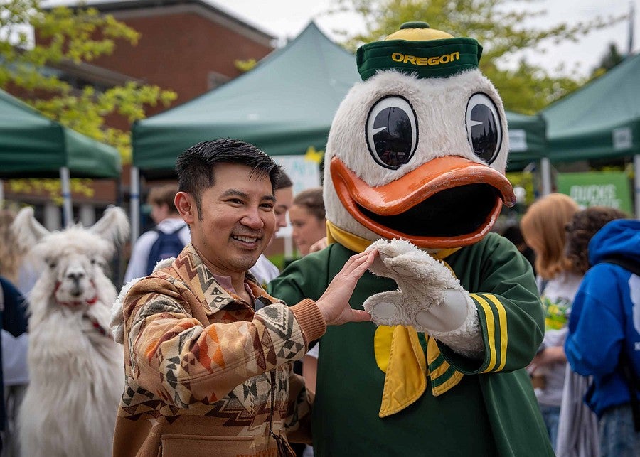 Ducks Give event breaks records with $2.09 million raised | OregonNews