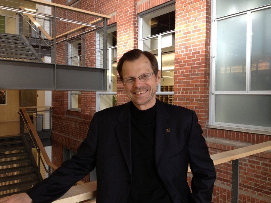 UO's Gleason wins Scripps Howard award | OregonNews