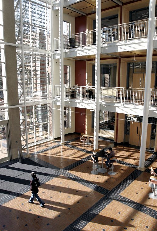 Oregon Executive MBA alumni honored at CFO awards | OregonNews