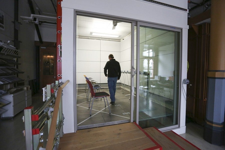 UO work on indoor bacteria featured on Mother Nature Network | OregonNews