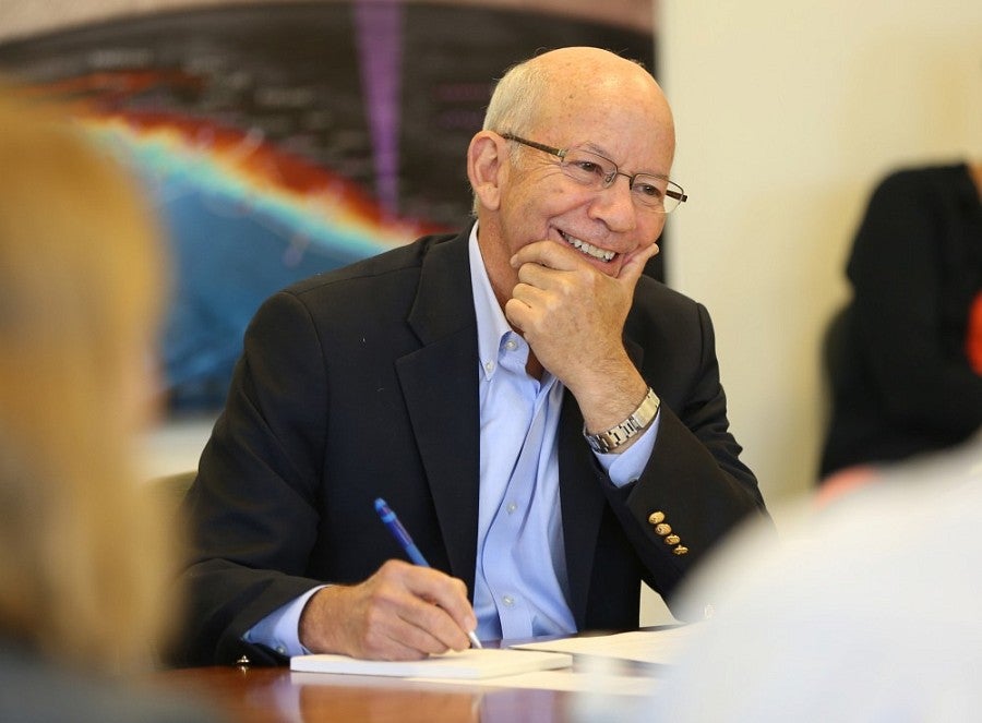 U.S. Rep. DeFazio leads earthquake roundtable discussion | OregonNews