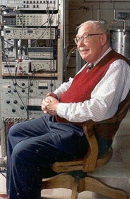 Physicist Russ Donnelly, a pioneer in the science of cold, dies at 85 ...