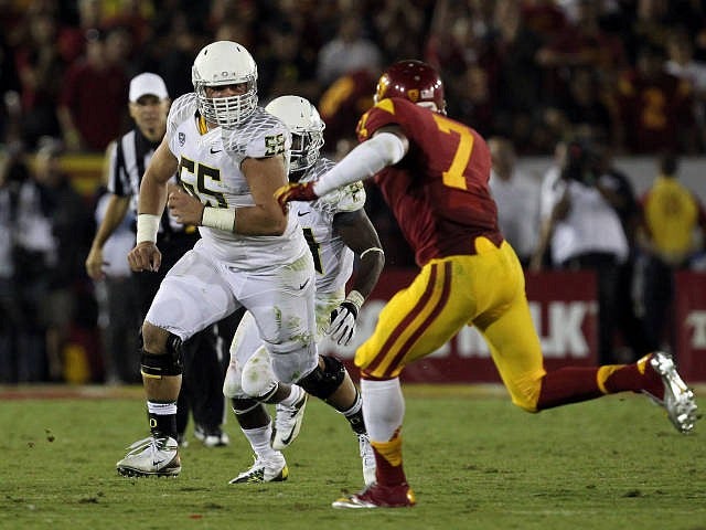 Grasu named finalist for Rimington Trophy | OregonNews