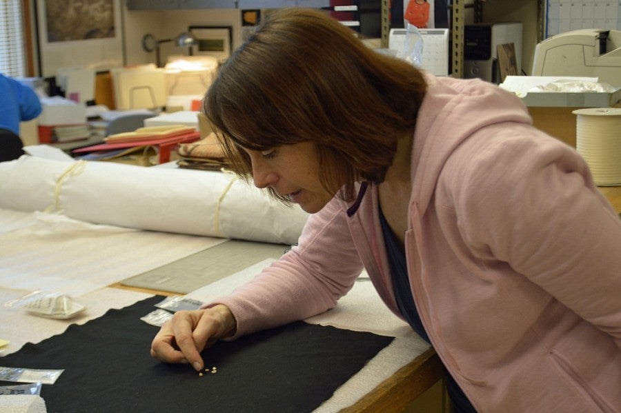Beadwork exhibit strings people and history together | OregonNews